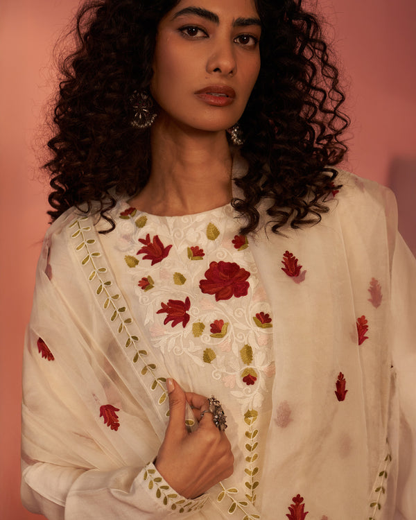Gulaab Ghar – Premium Kashmiri Kurta in Chanderi Silk | Hargul Bano